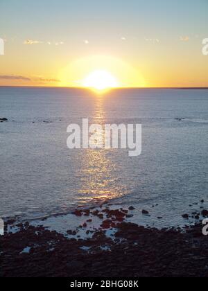 Sunrise over the Indian Ocean, Pender Bay, Dampier Peninsula, Western ...