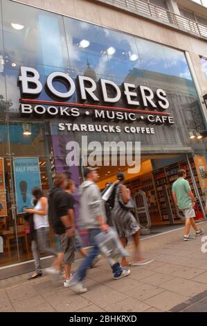 Exterior of a Borders store in Central London Stock Photo - Alamy