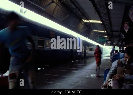 Railway station, varanasi, uttar pradesh, india, asia Stock Photo - Alamy