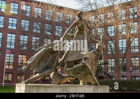 Market Mills Park - the Homage to Women Sculpture, Lowell National Park ...