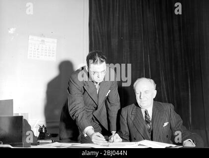 Lord Woolton Minister of Food. - 1940 Stock Photo - Alamy