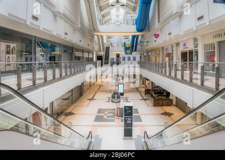 The County Mall shopping centre in Crawley West Sussex UK Stock Photo ...