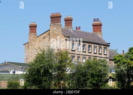 Little Preston Hall residential park and a horse field in Swillington ...