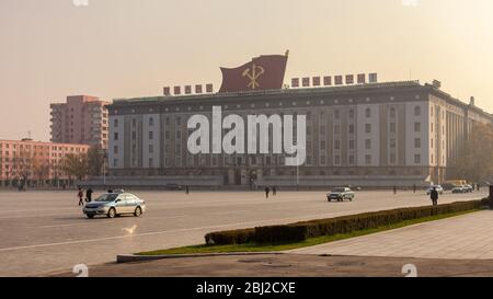 Government building in Kim Il-sung square, Pyongan Province, Pyongyang ...