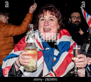 WOMAN ON SHOULDERS, UNION JACK, DANCING, NME STAGE, GLASTONBURY 95: A ...
