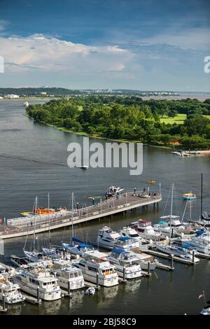 Potomac River marina and wharf in Washington DC USA Stock Photo - Alamy