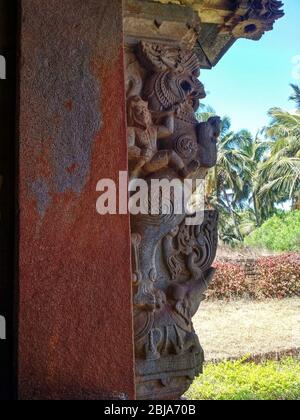 Yali pillars in Aghoreshwara temple Stock Photo - Alamy