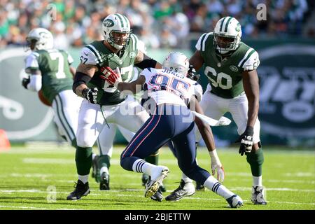 New England Patriots offensive tackle Morgan Moses (76) on the bench ...