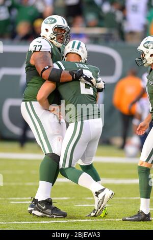 New York Jets kicker Nick Folk (6) kicks a field goal during the first ...