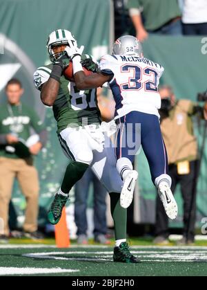 New York Jets tight end Mason Taylor (85) runs a route during the first ...
