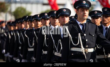 In lockstep on Republic Day - a huge military parade of the National ...