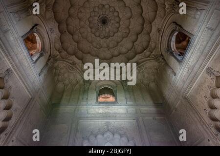 Safdarjung tomb ceiling art in mughal monument Stock Photo - Alamy
