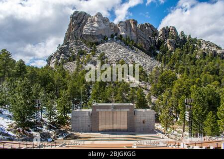 Mt Rushmore, SD, USA - May 24, 2019: The Grand View Terrace Stock Photo ...