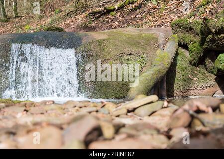 Little waterfall and dried out riverbed Stock Photo - Alamy