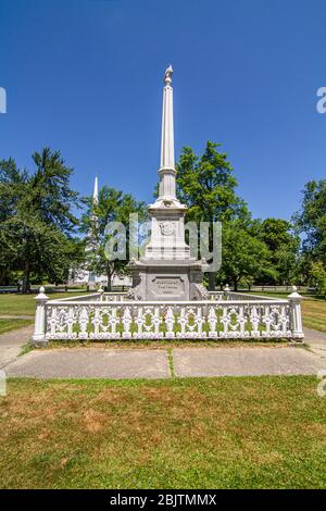 The World War I memorial on the Barre, MA Town Common Stock Photo - Alamy