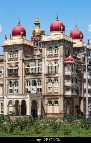 Mysore Palace the beauty of ancient Indian architecture and culture ...