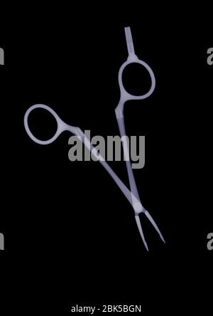 Pair of scissors, X-ray Stock Photo - Alamy
