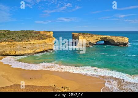 The London Arch along the Great Ocean Road in Victoria, Australia ...