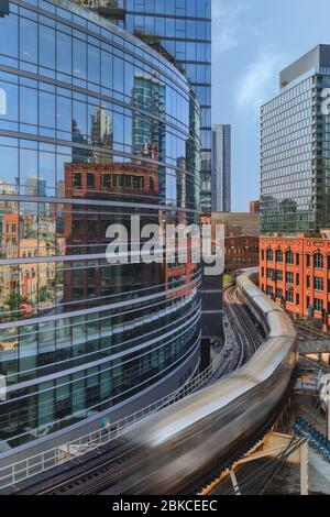 Train on elevated tracks within buildings at the Loop, Chicago City ...