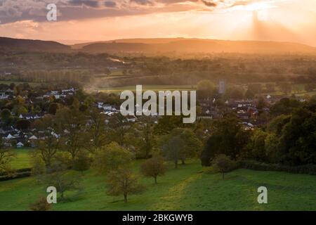 Wrington Village in Somerset England UK Buglers shop and Off Licence ...
