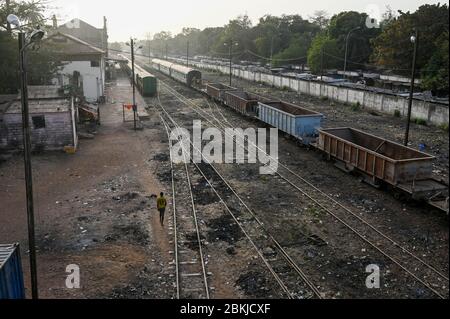 MALI, Bamako, railway station, railway line from Bamako to Dakar ...