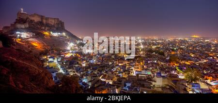 a panoramic view of the Mehrangarh Fort at night, Jodhpur, India Stock ...