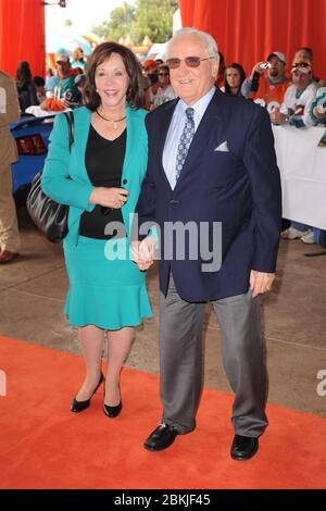 FILE PHOTO*** Don Shula Has Passed Away at 90. MIAMI - JANUARY 03: Don ...