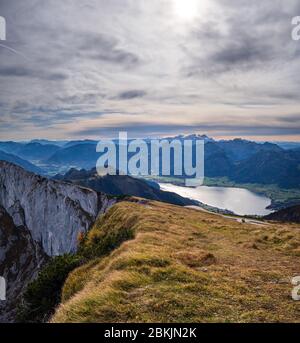 Beautiful evening view from the Schafberg mountain in upper austria ...