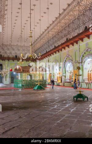 Bara Imambara interior, Lucknow, Uttar Pradesh, India Stock Photo - Alamy