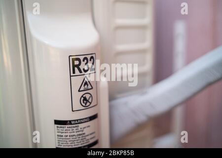 Label Information of R32 refrigerant gas type of inverter air condition ...