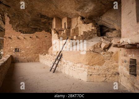 One of the many ancient cliff dwellings built by the Ancestral ...