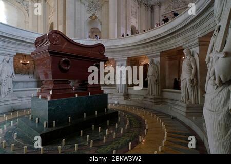 Napoleon's sarcophagus surrounded by Victory angels in crypt of ...