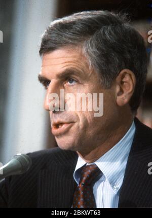 Senator John Danforth in 1987 Photograph by Dennis Brack bb89c Stock ...