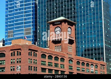 Chicago architecture, the Whirlpool building Stock Photo - Alamy