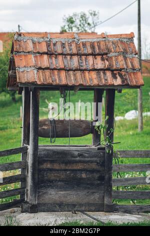 Old water well Stock Photo - Alamy
