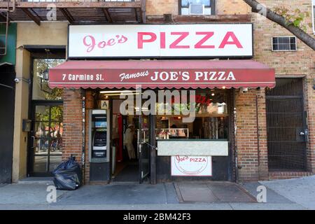 Joe's Pizza Greenwich Village, 7 Carmine St, New York, NY. exterior ...