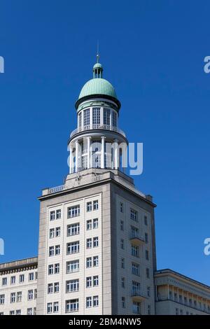 The Frankfurter Tor (Frankfurt Gate), a large square in the ...