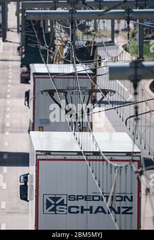Erzhausen, Germany. 07th May, 2020. A Scania R450 hybrid tractor unit ...