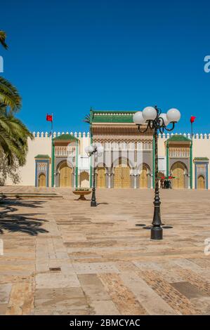 The royal palace in the old Medina of Fes Stock Photo - Alamy