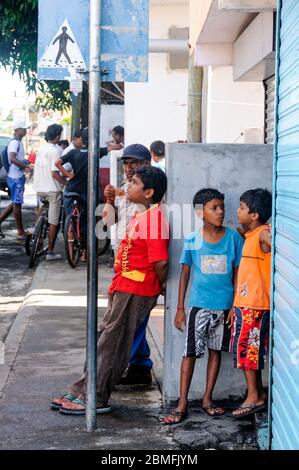 Mauritius, Port Louis, local mauritian people shopping at the bustling ...
