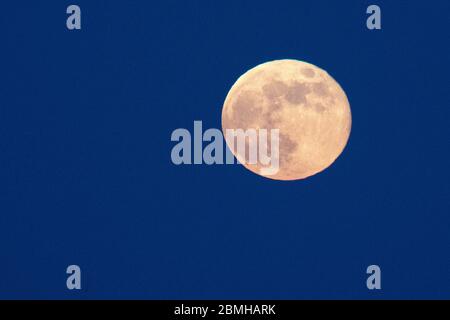 Full Flower Supermoon in Gdansk, Poland. May 7th 2020 © Wojciech ...