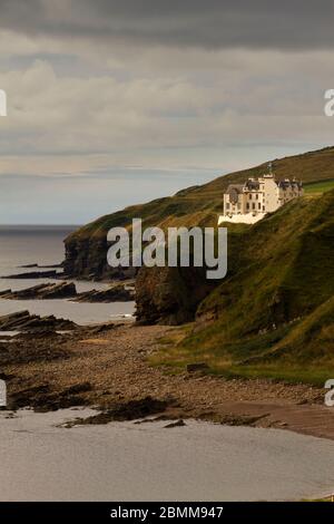 Dunbeath Castle, Caithness, Scotland Stock Photo - Alamy