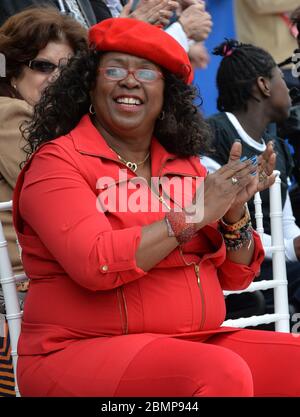 MIAMI-FL, DEC 9, 2014: Cameron Diaz is seen on the set of 'Despierta ...