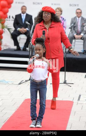 MIAMI-FL, DEC 9, 2014: Cameron Diaz, Quvenzhane Wallis and Jamie Foxx ...