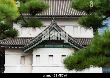 Imperial palace roof detail, Tokyo, Kanto, Japan Stock Photo - Alamy