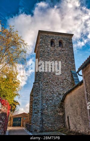 FRANCE LANGUEDOC ROUSSILLON AUDE THE HISTORIC WALLED TOWN OF AIGUES ...