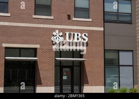 Terre Haute - Circa May 2020: SNAP and EBT Accepted here sign. SNAP and ...