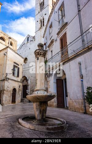 Alleyway. Rutigliano. Puglia. Italy Stock Photo - Alamy