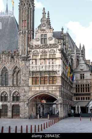 The square at Ypres, Belgium, Western Front, WW1 Stock Photo - Alamy