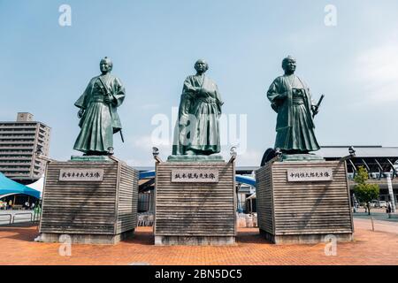 Statue of Sakamoto Ryoma with Nakaoka Shintaro in Kyoto, Japan Stock Photo - Alamy